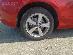 Sarkans Volvo V40 2012 Daugavpils, ar dzinēja tilpumu 1.60 L un nobraukumu 0 tūkst. km par 5500 €, foto 11 vietnē AUTOMOTO.COM.LV