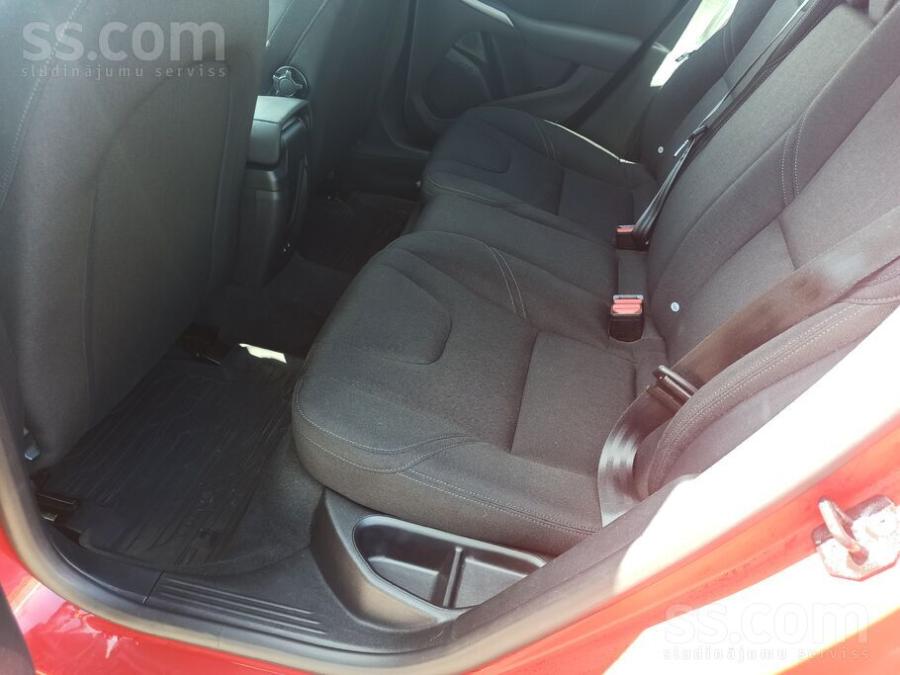 Sarkans Volvo V40 2012 Daugavpils, ar dzinēja tilpumu 1.60 L un nobraukumu 0 tūkst. km par 5500 €, foto 14 vietnē AUTOMOTO.COM.LV