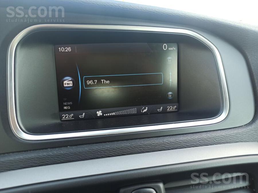 Sarkans Volvo V40 2012 Daugavpils, ar dzinēja tilpumu 1.60 L un nobraukumu 0 tūkst. km par 5500 €, foto 18 vietnē AUTOMOTO.COM.LV
