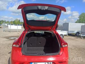 Sarkans Volvo V40 2012 Daugavpils, ar dzinēja tilpumu 1.60 L un nobraukumu 0 tūkst. km par 5500 €, foto 23 vietnē AUTOMOTO.COM.LV