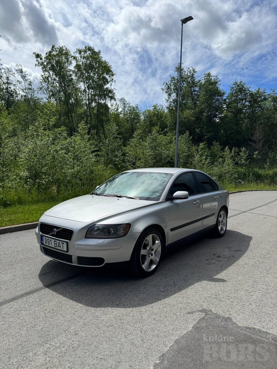 Volvo V40 2004 Tallina, ar dzinēja tilpumu 0.00 L un nobraukumu 330 tūkst. km par 2100 €, foto 3 vietnē AUTOMOTO.COM.LV