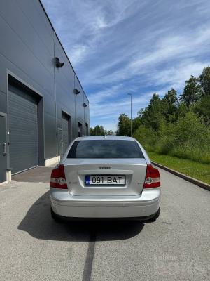Volvo V40 2004 Tallina, ar dzinēja tilpumu 0.00 L un nobraukumu 330 tūkst. km par 2100 €, foto 6 vietnē AUTOMOTO.COM.LV