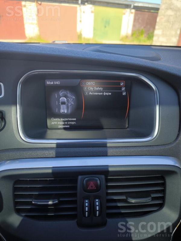 Volvo V40 2013 in Riga, with an engine capacity of 1.60 L and mileage of 346 thousand km for 7600 €, photo 9 on AUTOMOTO.COM.LV
