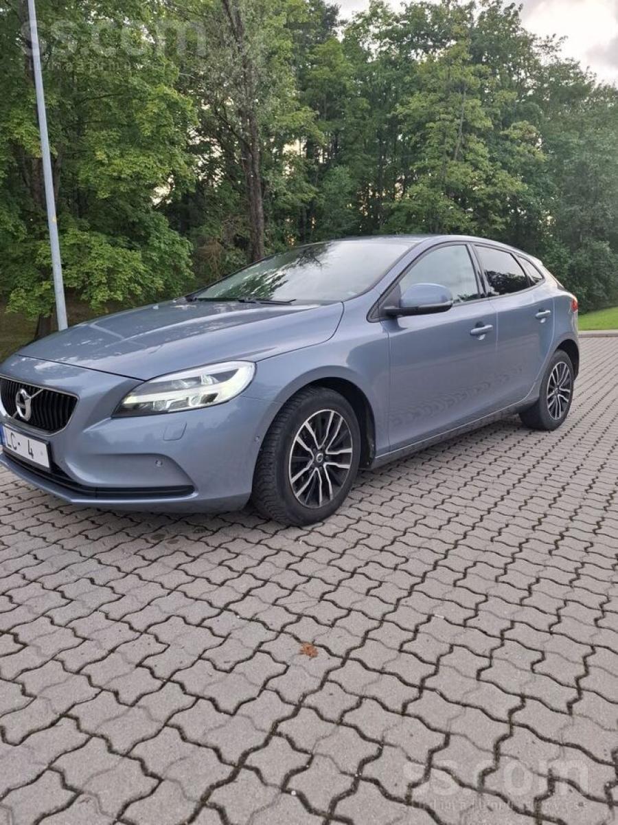 Volvo V40 2017 Rīga, ar dzinēja tilpumu 2.00 L un nobraukumu 0 tūkst. km par 10250 €, foto 3 vietnē AUTOMOTO.COM.LV