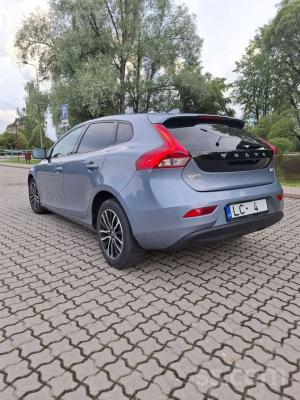 Volvo V40 2017 Rīga, ar dzinēja tilpumu 2.00 L un nobraukumu 0 tūkst. km par 10250 €, foto 4 vietnē AUTOMOTO.COM.LV