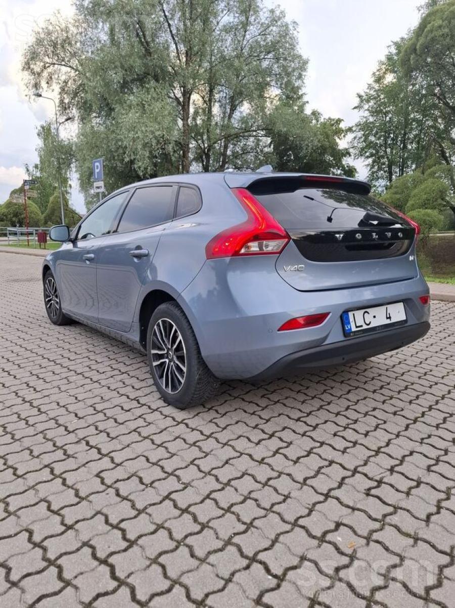 Volvo V40 2017 Rīga, ar dzinēja tilpumu 2.00 L un nobraukumu 0 tūkst. km par 10250 €, foto 4 vietnē AUTOMOTO.COM.LV