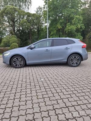 Volvo V40 2017 Rīga, ar dzinēja tilpumu 2.00 L un nobraukumu 0 tūkst. km par 10250 €, foto 5 vietnē AUTOMOTO.COM.LV