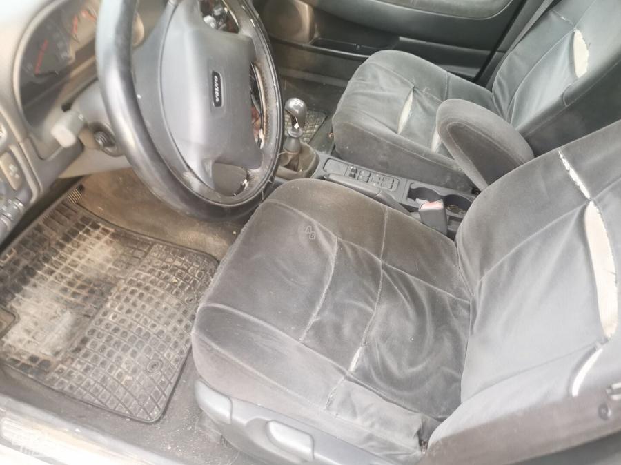 Volvo V40 2000 in Ignalina, with an engine capacity of 2.70 L and mileage of 283 thousand km for 230 €, photo 15 on AUTOMOTO.COM.LV