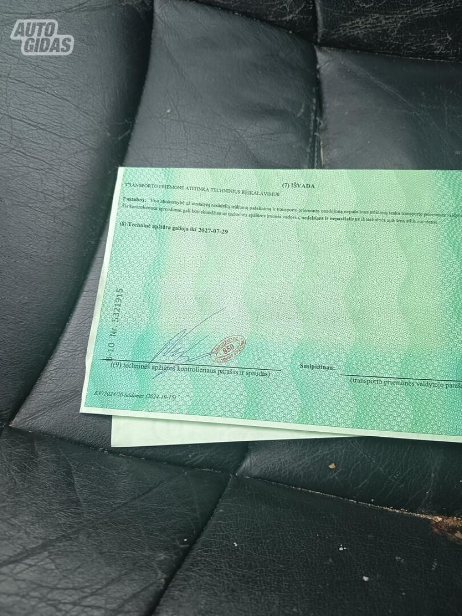 Volvo V40 2000 in Panevezys, with an engine capacity of 1.90 L and mileage of 365 thousand km for 700 €, photo 5 on AUTOMOTO.COM.LV