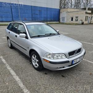 Volvo V40 2002 in Valmiera, with an engine capacity of 1.90 L and mileage of 280 thousand km for 1050 €, photo  on AUTOMOTO.COM.LV