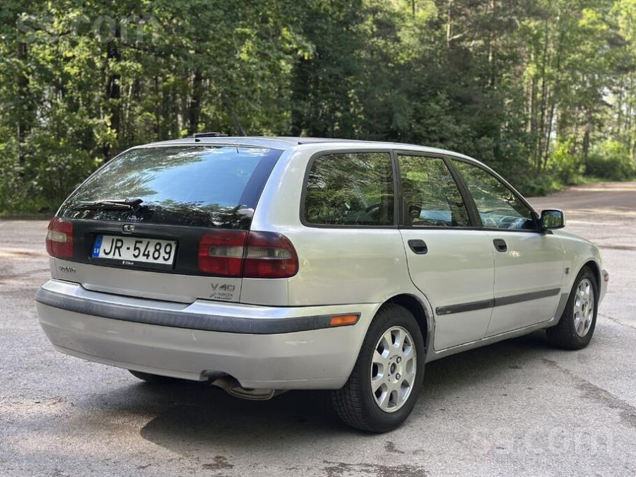 Volvo V40 2002 Rīga, ar dzinēja tilpumu 1.90 L un nobraukumu 0 tūkst. km par 990 €, foto 7 vietnē AUTOMOTO.COM.LV