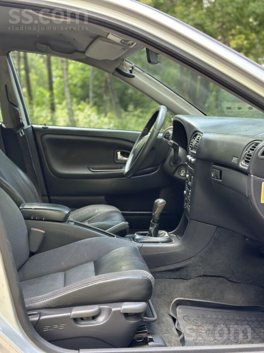 Volvo V40 2002 Rīga, ar dzinēja tilpumu 1.90 L un nobraukumu 0 tūkst. km par 990 €, foto 13 vietnē AUTOMOTO.COM.LV