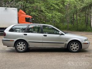 Volvo V40 2002 Rīga, ar dzinēja tilpumu 1.90 L un nobraukumu 0 tūkst. km par 950 €, foto 6 vietnē AUTOMOTO.COM.LV
