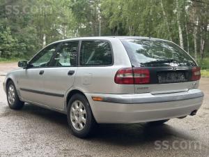 Volvo V40 2002 Rīga, ar dzinēja tilpumu 1.90 L un nobraukumu 0 tūkst. km par 950 €, foto 8 vietnē AUTOMOTO.COM.LV