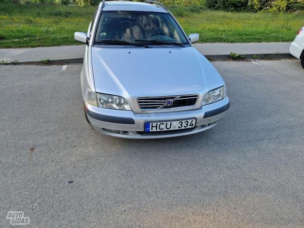 Volvo V40 2002 in Kaunas, with an engine capacity of 1.90 L and mileage of 420 thousand km for 400 €, photo 1 on AUTOMOTO.COM.LV