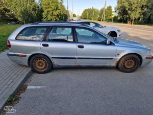 Volvo V40 2002 Kauņa, ar dzinēja tilpumu 1.90 L un nobraukumu 420 tūkst. km par 400 €, foto 3 vietnē AUTOMOTO.COM.LV