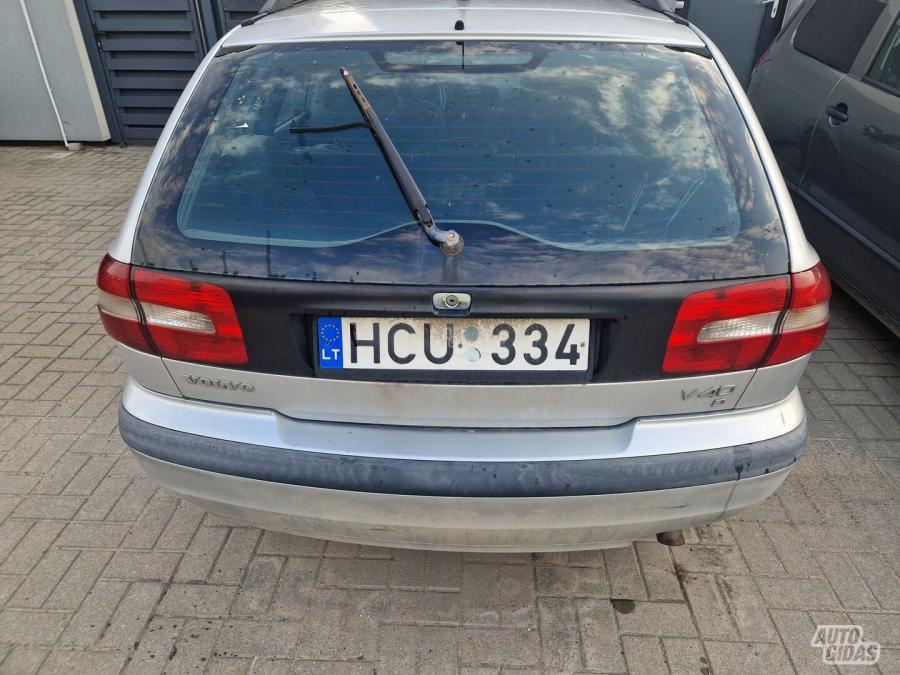 Volvo V40 2002 Kauņa, ar dzinēja tilpumu 1.90 L un nobraukumu 420 tūkst. km par 400 €, foto 5 vietnē AUTOMOTO.COM.LV
