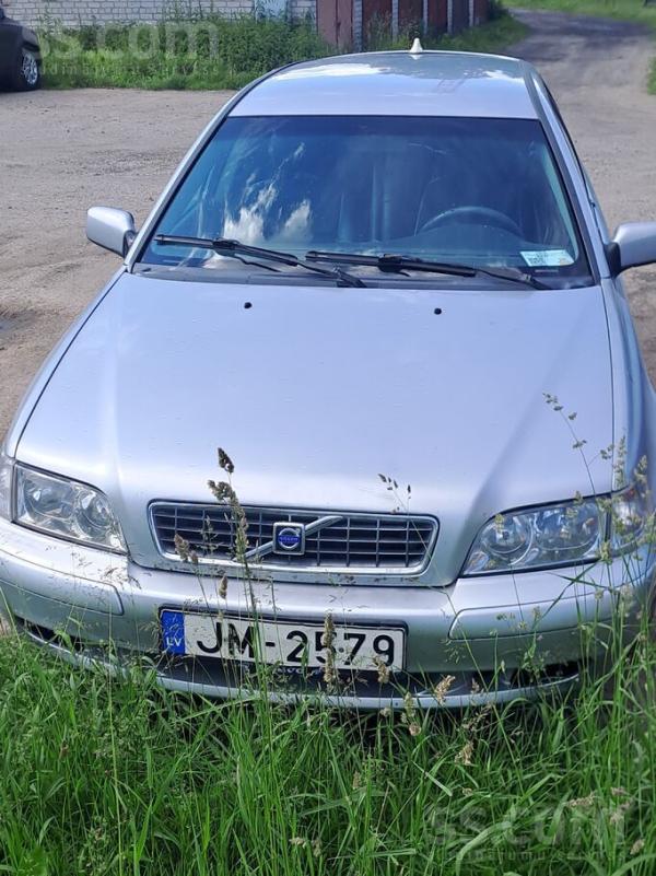 Вольво В40 2003 в Елгава, объемом двигателя 1.90 л и пробегом 340 тыс. км за 459 €, фото 1 на AUTOMOTO.COM.LV