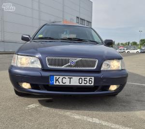 Volvo V40 2003 Panevēža, ar dzinēja tilpumu 1.90 L un nobraukumu 269 tūkst. km par 800 €, foto 13 vietnē AUTOMOTO.COM.LV