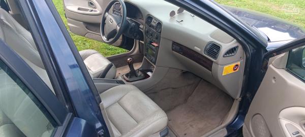 Volvo V40 2003 in Vilnius, with an engine capacity of 1.90 L and mileage of 388 thousand km for 500 €, photo 7 on AUTOMOTO.COM.LV