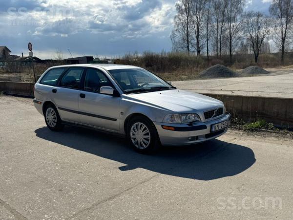 Volvo V40 2004 in Riga, with an engine capacity of 1.90 L and mileage of 0 thousand km for 1199 €, photo 7 on AUTOMOTO.COM.LV