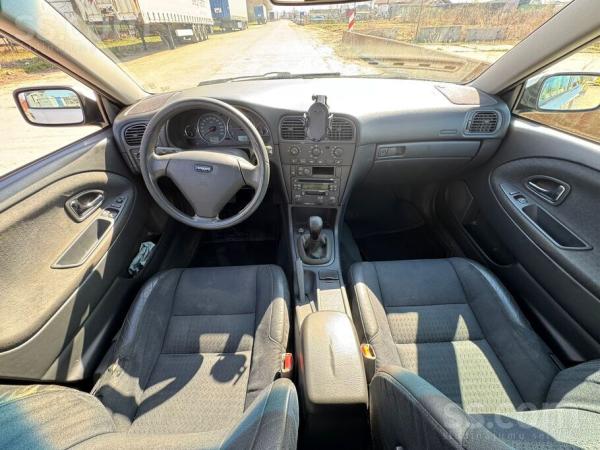 Volvo V40 2004 in Riga, with an engine capacity of 1.90 L and mileage of 0 thousand km for 1199 €, photo 10 on AUTOMOTO.COM.LV