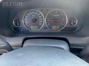 Volvo V40 2004 Rīga, ar dzinēja tilpumu 1.90 L un nobraukumu 0 tūkst. km par 1199 €, foto 13 vietnē AUTOMOTO.COM.LV