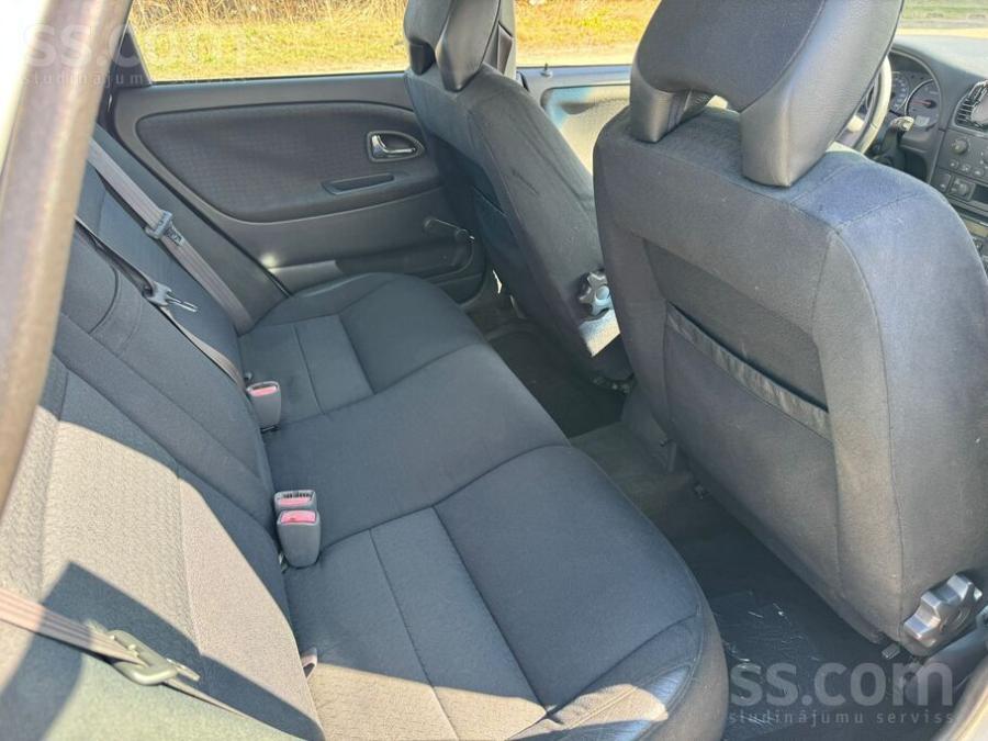 Volvo V40 2004 Rīga, ar dzinēja tilpumu 1.90 L un nobraukumu 0 tūkst. km par 1199 €, foto 19 vietnē AUTOMOTO.COM.LV