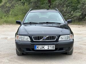 Volvo V40 2004 in Vilnius, with an engine capacity of 1.60 L and mileage of 230 thousand km for 700 €, photo 4 on AUTOMOTO.COM.LV