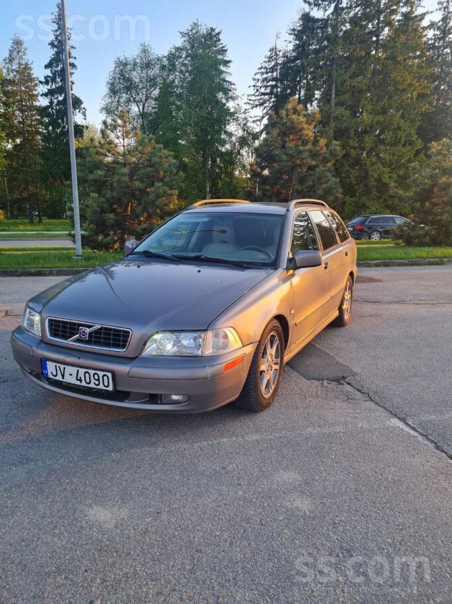 Volvo V40 2004 Ogre, ar dzinēja tilpumu 1.90 L un nobraukumu 348 tūkst. km par 1100 €, foto 1 vietnē AUTOMOTO.COM.LV