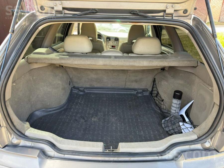 Volvo V40 2004 Ogre, ar dzinēja tilpumu 1.90 L un nobraukumu 348 tūkst. km par 1100 €, foto 7 vietnē AUTOMOTO.COM.LV