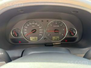 Volvo V40 2004 Ogre, ar dzinēja tilpumu 1.90 L un nobraukumu 348 tūkst. km par 1100 €, foto 8 vietnē AUTOMOTO.COM.LV