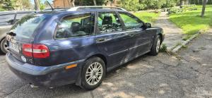 Volvo V40 2004 in Ignalina, with an engine capacity of 1.80 L and mileage of 244 thousand km for 370 €, photo 6 on AUTOMOTO.COM.LV