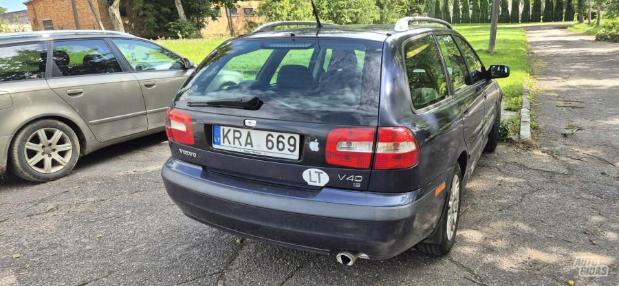 Volvo V40 2004 in Ignalina, with an engine capacity of 1.80 L and mileage of 244 thousand km for 370 €, photo 7 on AUTOMOTO.COM.LV
