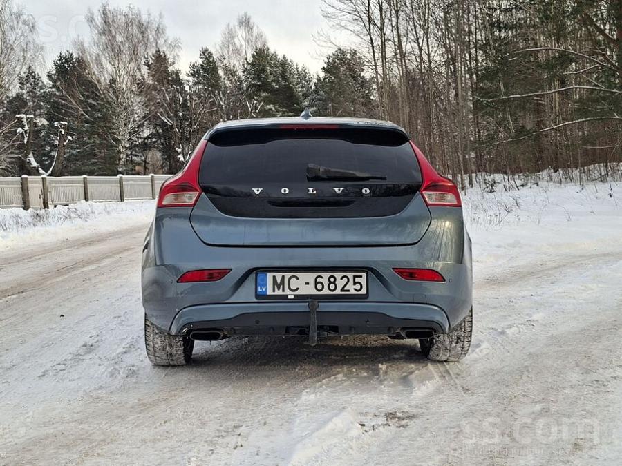 Volvo V40 2013 Rīga, ar dzinēja tilpumu 1.60 L un nobraukumu 354 tūkst. km par 4900 €, foto 6 vietnē AUTOMOTO.COM.LV