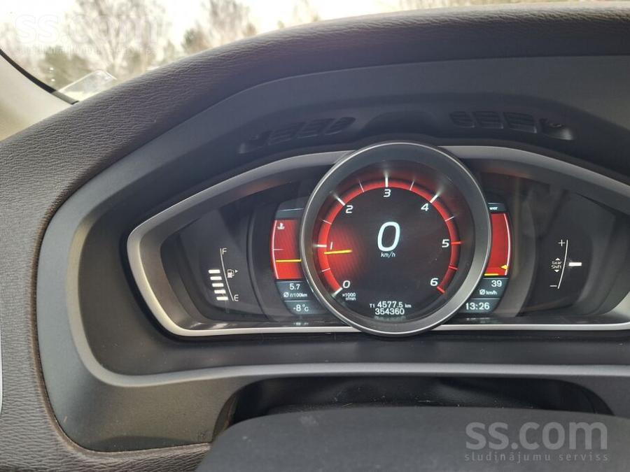Volvo V40 2013 Rīga, ar dzinēja tilpumu 1.60 L un nobraukumu 354 tūkst. km par 4900 €, foto 21 vietnē AUTOMOTO.COM.LV