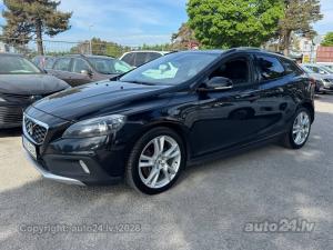 Volvo V40 2013 in Tallinn, with an engine capacity of 2.00 L and mileage of 356 thousand km for 6999 €, photo  on AUTOMOTO.COM.LV