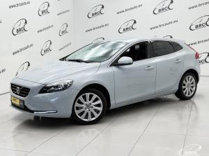 Volvo V40 2015 in Vilnius, with an engine capacity of 1.97 L and mileage of 196 thousand km for 9500 €, photo 1 on AUTOMOTO.COM.LV