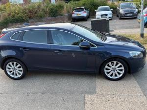 Volvo V40 2015 in Jonava, with an engine capacity of 2.00 L and mileage of 288 thousand km for 3700 €, photo 4 on AUTOMOTO.COM.LV