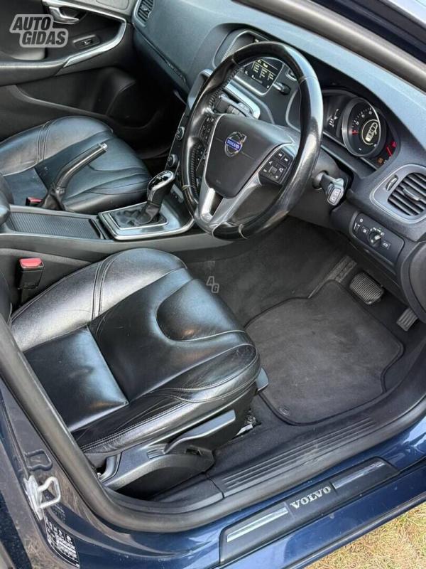 Volvo V40 2015 in Jonava, with an engine capacity of 2.00 L and mileage of 288 thousand km for 3300 €, photo 6 on AUTOMOTO.COM.LV
