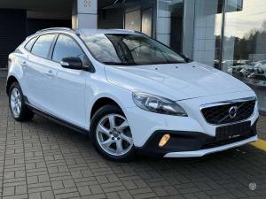 Balts Volvo V40 2015 Viļņa, ar dzinēja tilpumu 1.56 L un nobraukumu 50 tūkst. km par 10499 €, foto 8 vietnē AUTOMOTO.COM.LV