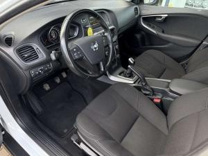 Balts Volvo V40 2015 Viļņa, ar dzinēja tilpumu 1.56 L un nobraukumu 50 tūkst. km par 10499 €, foto 9 vietnē AUTOMOTO.COM.LV