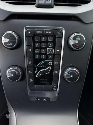 Balts Volvo V40 2015 Viļņa, ar dzinēja tilpumu 1.56 L un nobraukumu 50 tūkst. km par 10499 €, foto 17 vietnē AUTOMOTO.COM.LV