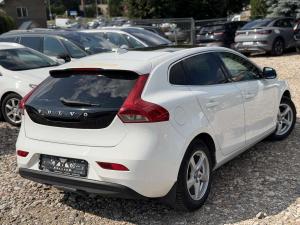 Balts Volvo V40 2012 Utena, ar dzinēja tilpumu 1.56 L un nobraukumu 280 tūkst. km par 4990 €, foto 3 vietnē AUTOMOTO.COM.LV
