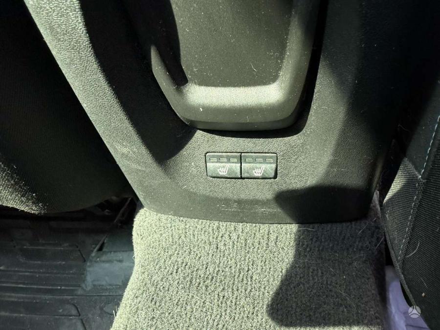 Balts Volvo V40 2012 Utena, ar dzinēja tilpumu 1.56 L un nobraukumu 280 tūkst. km par 4990 €, foto 11 vietnē AUTOMOTO.COM.LV