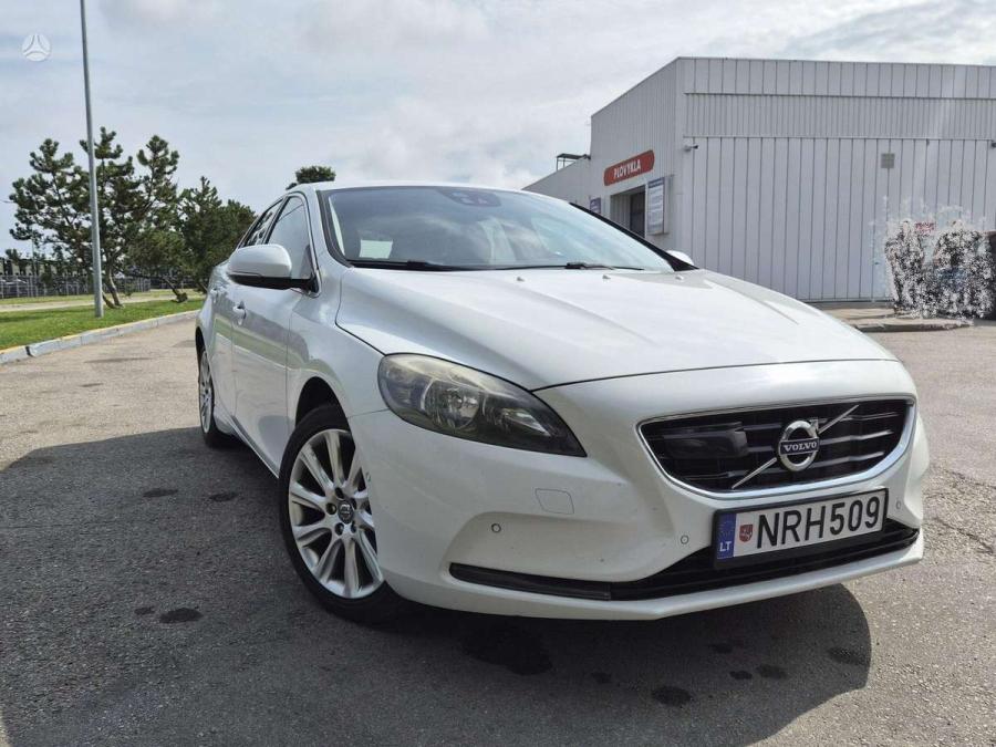 Balts Volvo V40 2012 Klaipėda, ar dzinēja tilpumu 1.56 L un nobraukumu 339 tūkst. km par 5500 €, foto 5 vietnē AUTOMOTO.COM.LV