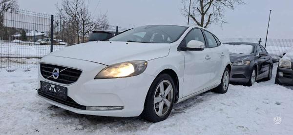 Balts Volvo V40 2013 Kauņa, ar dzinēja tilpumu 1.56 L un nobraukumu 177 tūkst. km par 5350 €, foto 2 vietnē AUTOMOTO.COM.LV