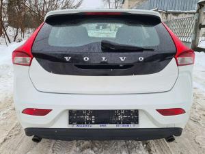 White Volvo V40 2013 in Kaunas, with an engine capacity of 1.98 L and mileage of 279 thousand km for 5990 €, photo 11 on AUTOMOTO.COM.LV