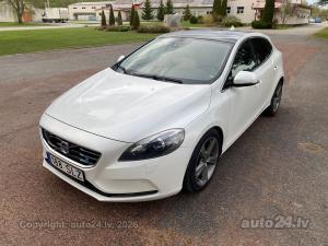 White Volvo V40 2013 in Tallinn, with an engine capacity of 1.60 L and mileage of 220 thousand km for 7500 €, photo 3 on AUTOMOTO.COM.LV