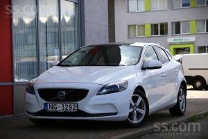 White Volvo V40 2013 in Riga, with an engine capacity of 1.60 L and mileage of 273 thousand km for 6495 €, photo  on AUTOMOTO.COM.LV